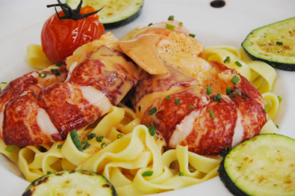 Homard à l’Armoricaine : Recette Traditionnelle | Le Baligan